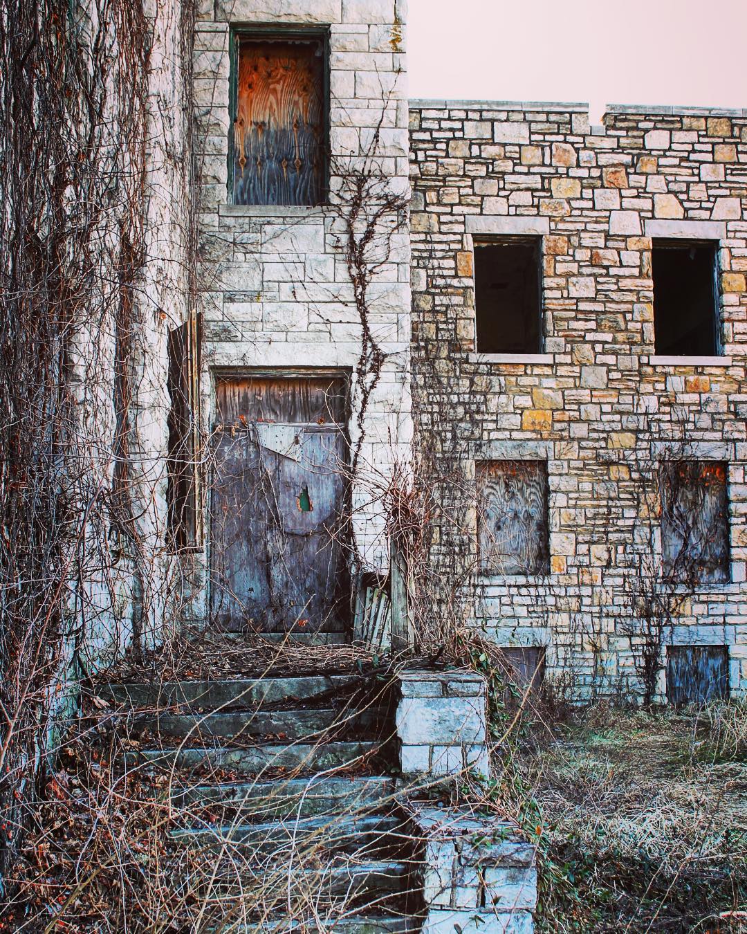 First Black Hospital In Kansas City Now On Life Support - SHOPPE BLACK