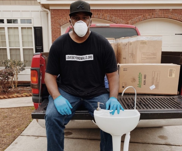 Atlanta man assembles portable hand washing stations for homeless